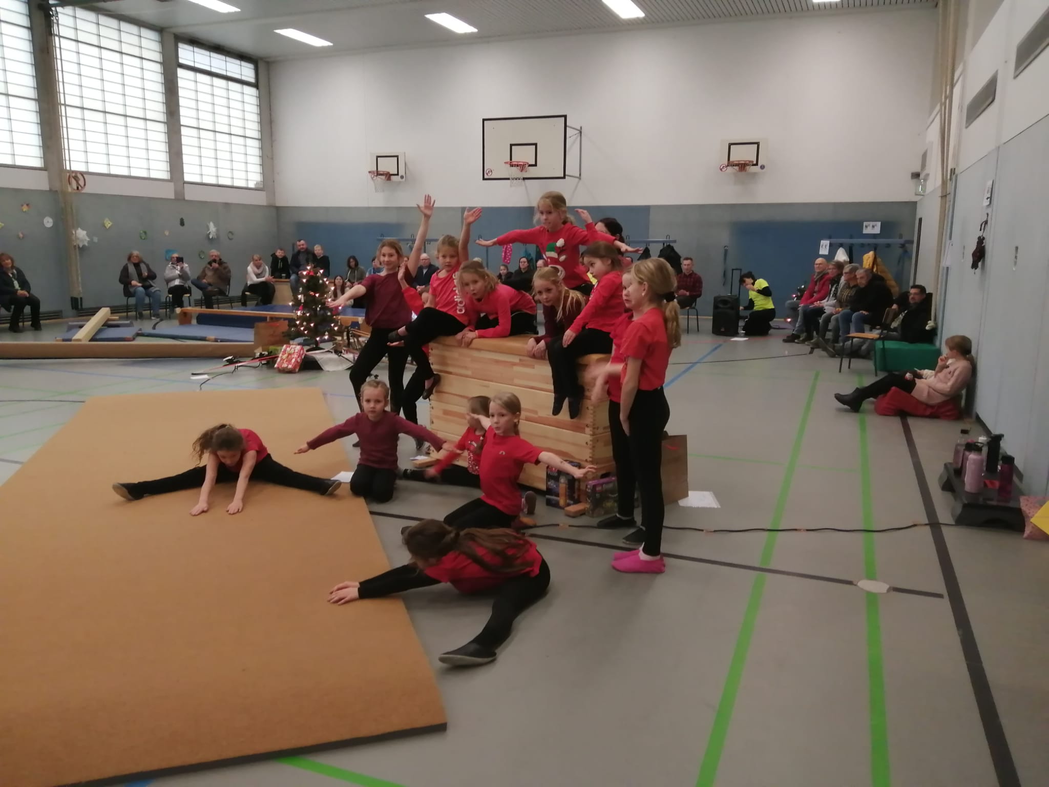 Adventsturnshow großer Erfolg - Sportfreunde 97/30 Lowick e. V.